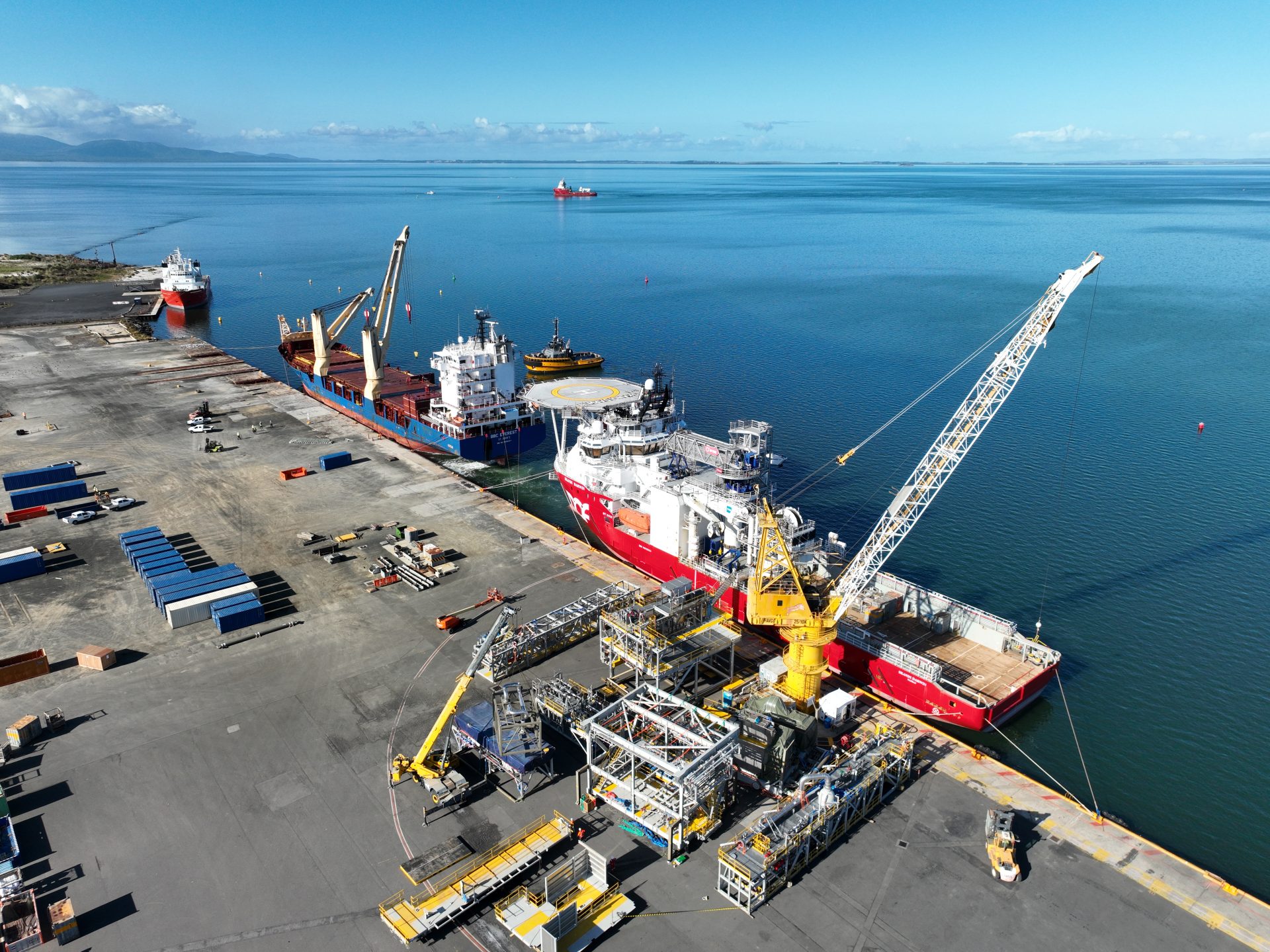 BBC Everest Delivers Critical Cargo to Bass Strait Project - Gippsland ...